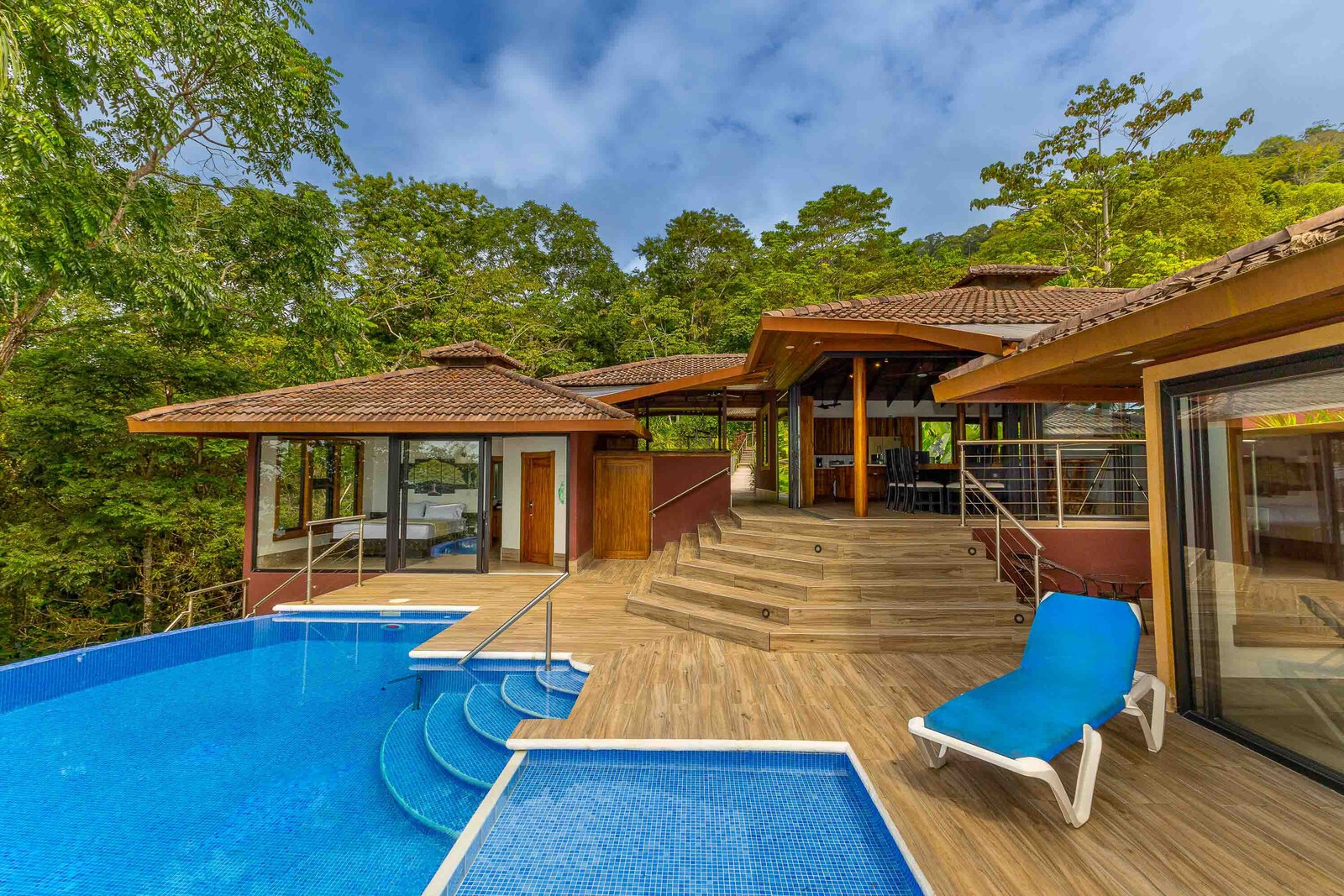 Photo 1 of 7 in Lavish Estate With Ocean Views by 2Costa Rica Real ...