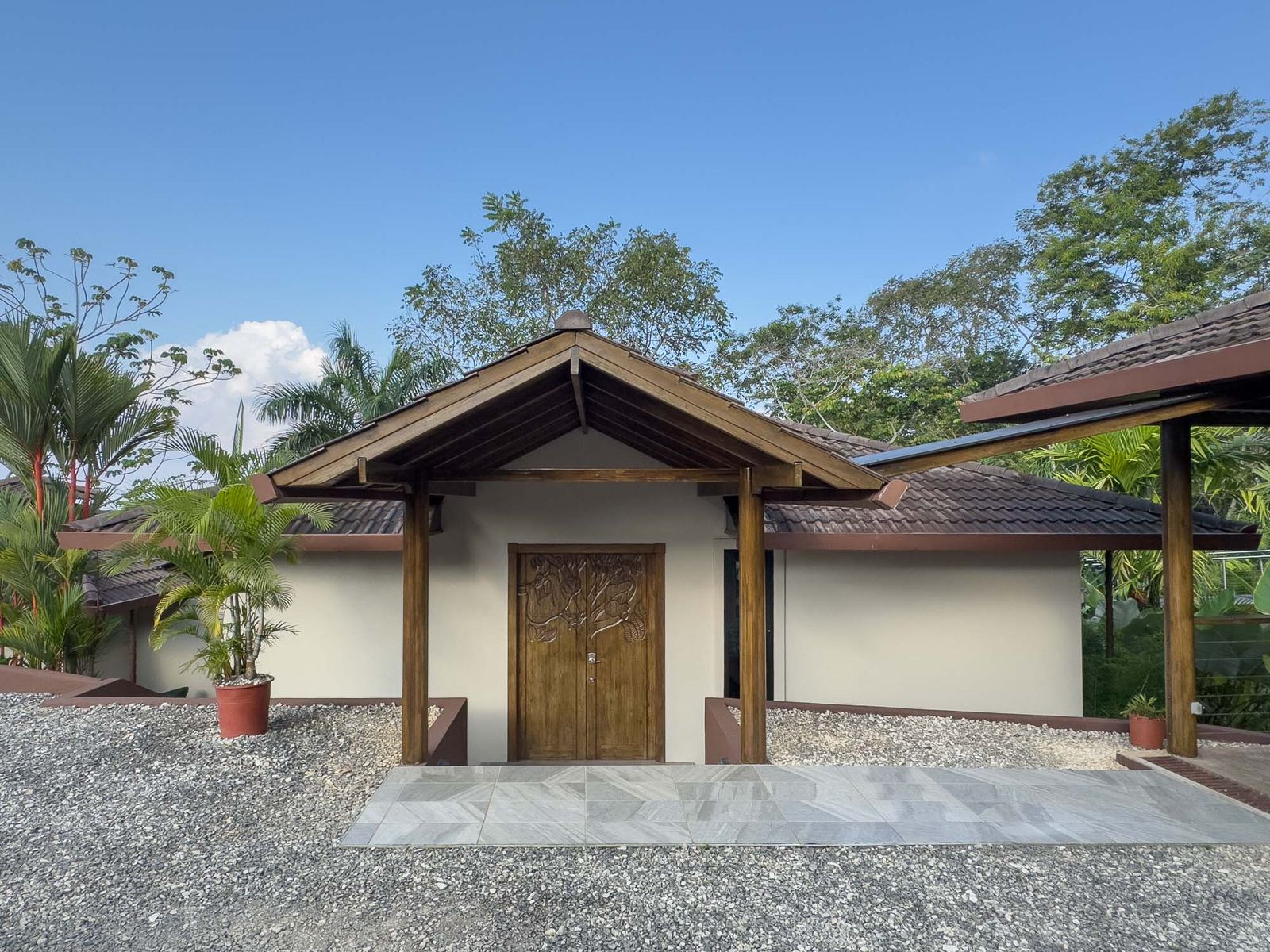 Photo 6 of 7 in Lavish Estate With Ocean Views by 2Costa Rica Real ...