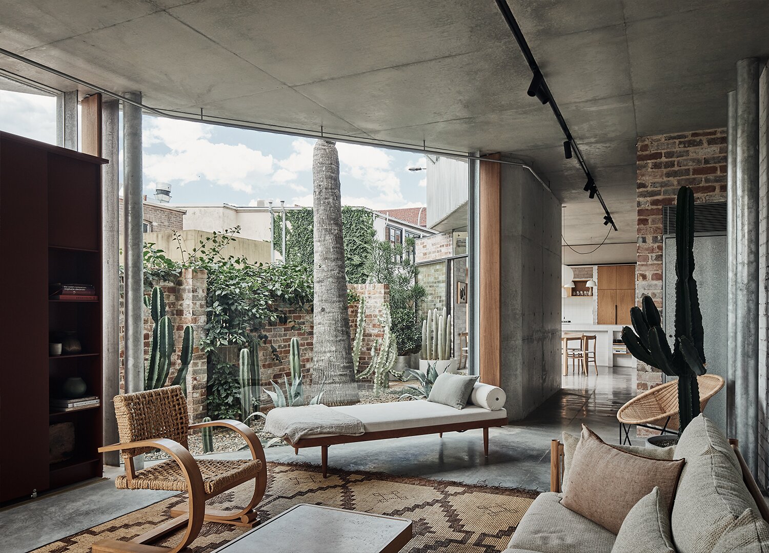 Photo 3 of 7 in A Raw Yet Refined Bondi Beach Home Opens Up to the ...