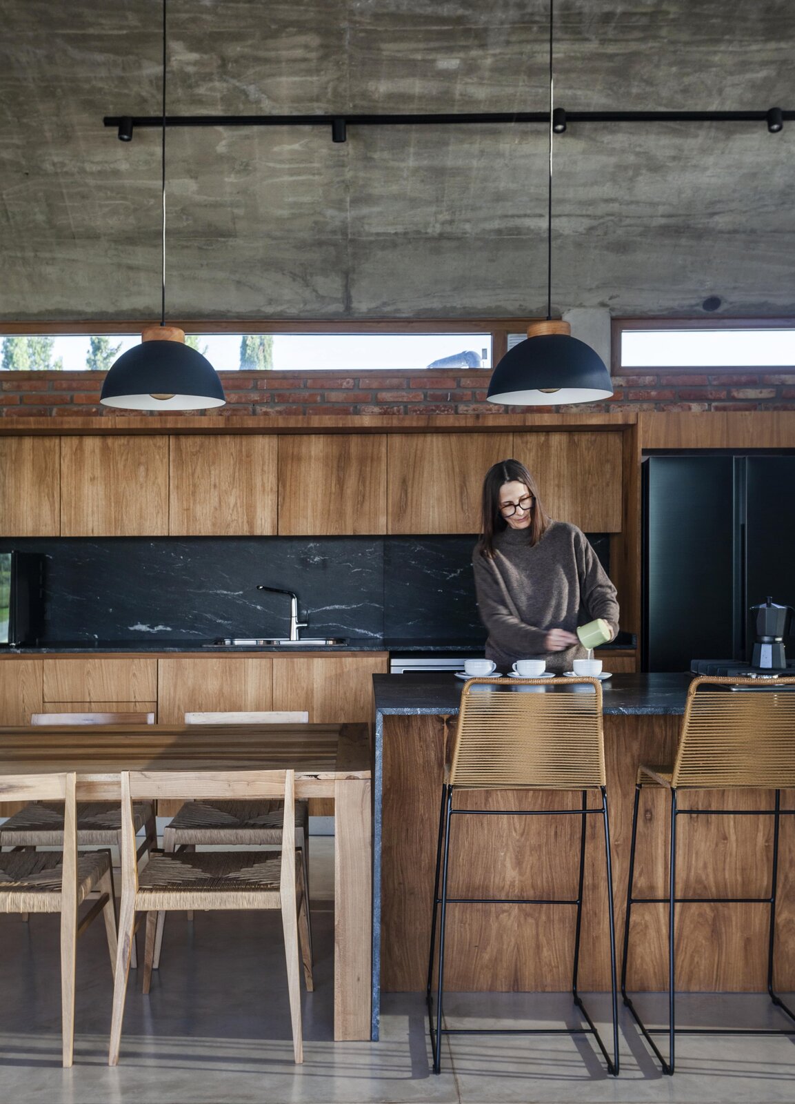 Photo 2 of 19 in Vôlt House by Estudio PKa - Dwell