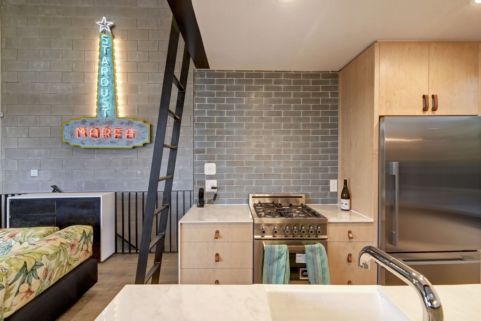 Photo 6 of 39 in Contemporary Warehouse-Style Home by Todd Piccus - Dwell