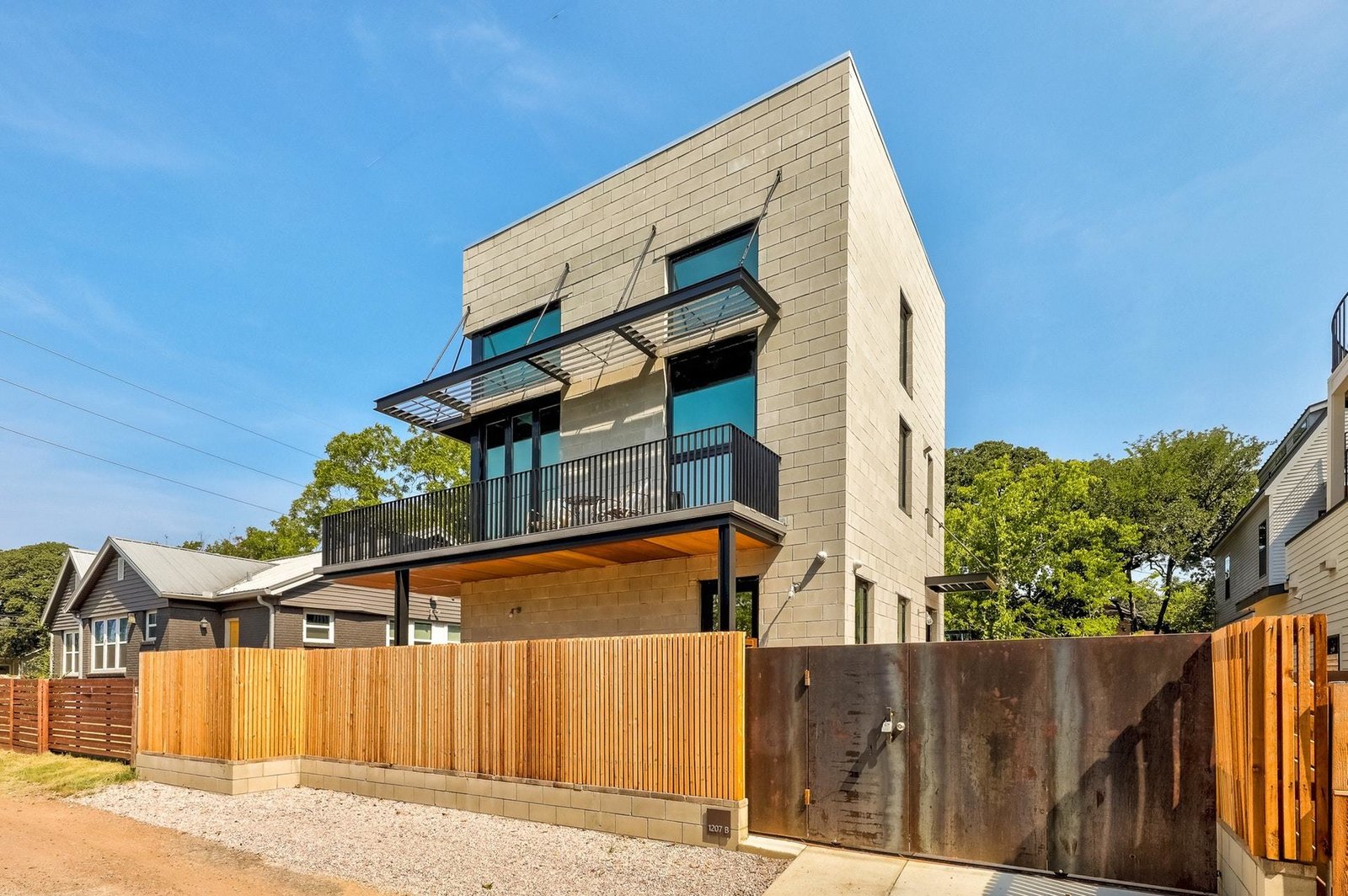 Photo 3 of 39 in Contemporary Warehouse-Style Home by Todd Piccus - Dwell