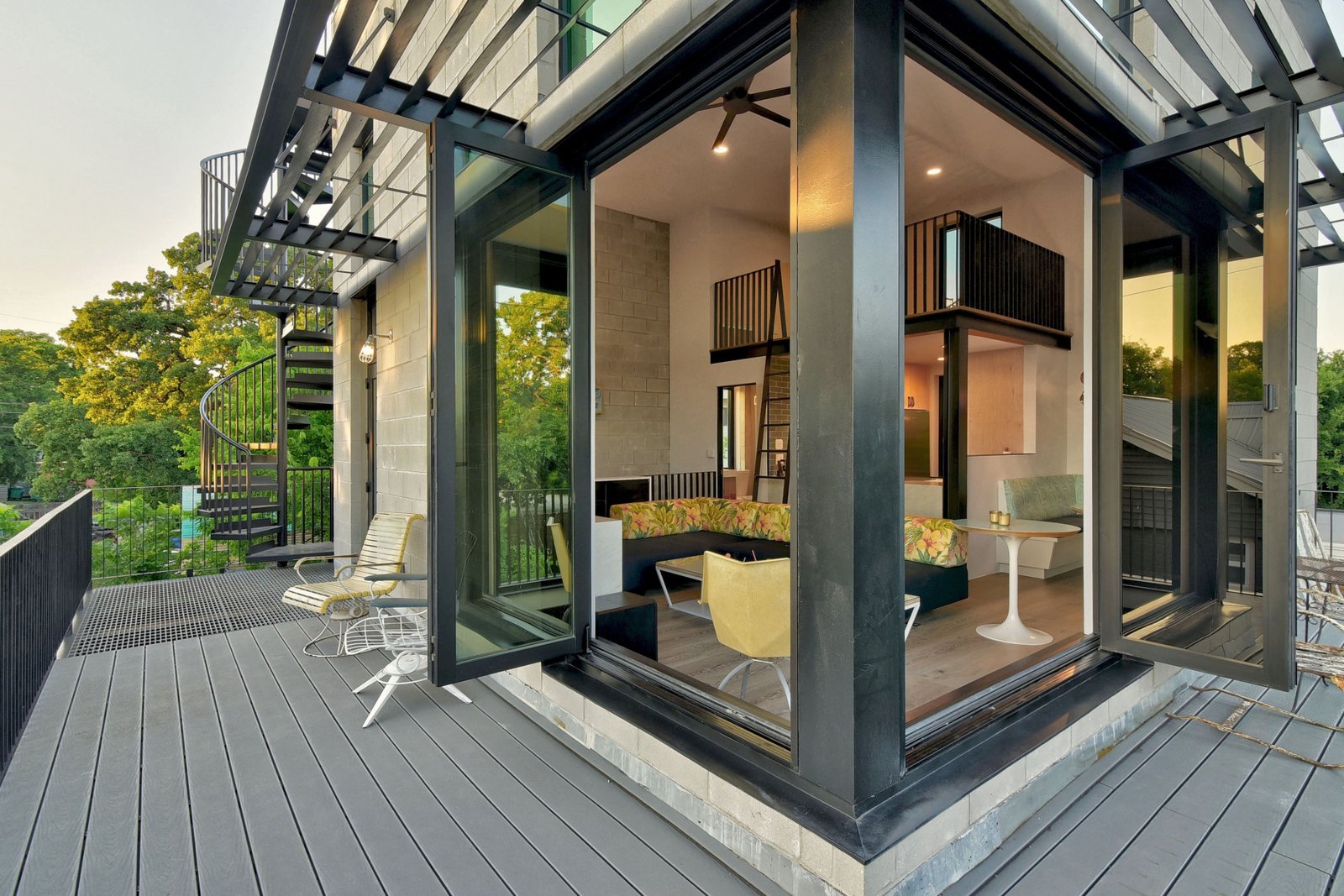 Photo 17 of 39 in Contemporary Warehouse-Style Home by Todd Piccus - Dwell