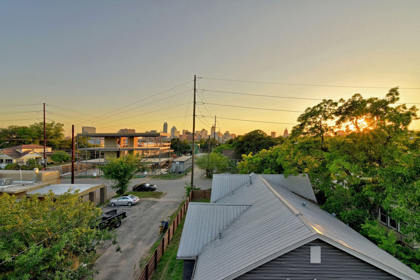 Photo 19 of 39 in Contemporary Warehouse-Style Home by Todd Piccus - Dwell