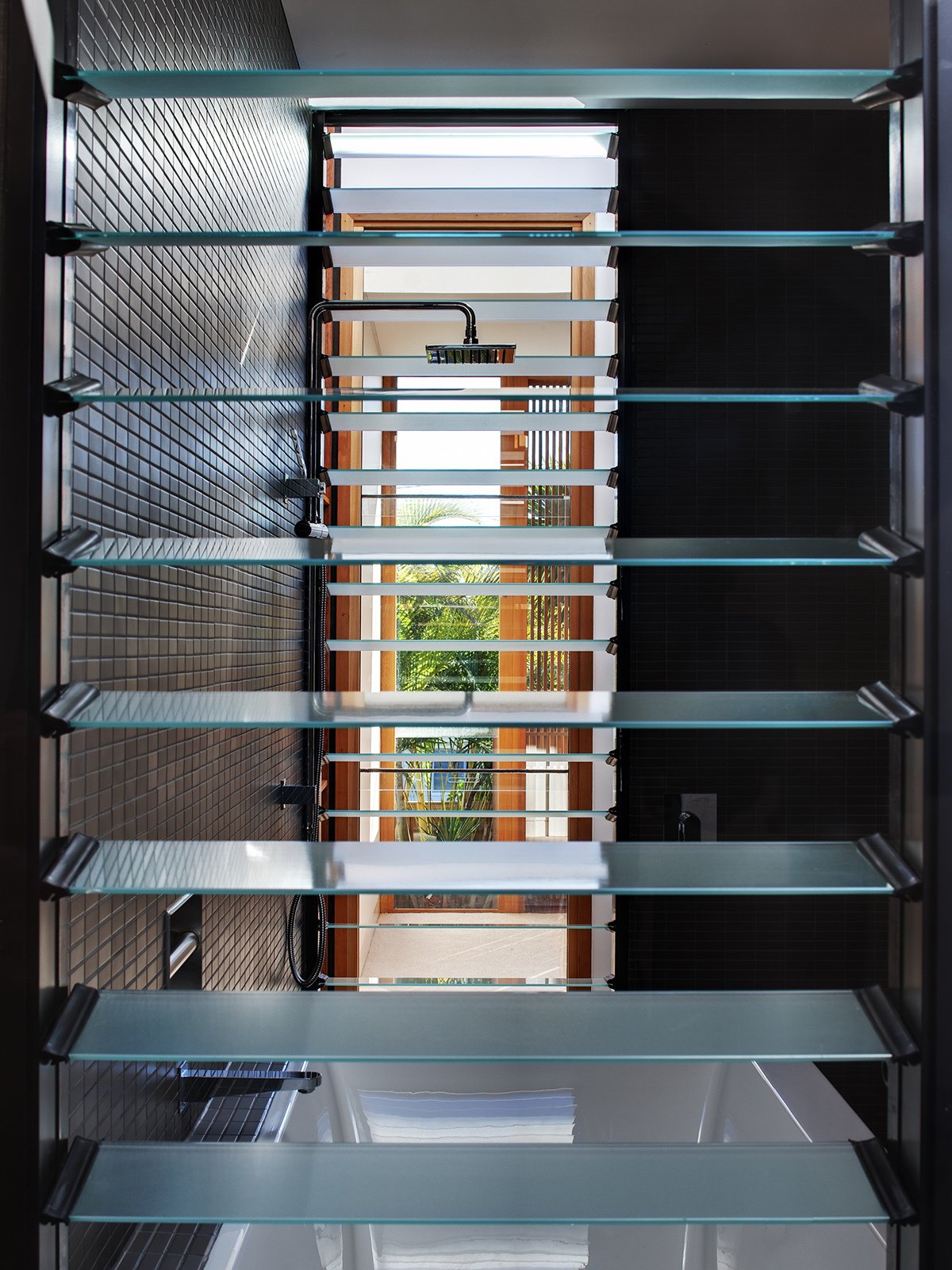 Photo 6 of 14 in Infinity House by CplusC Architectural Workshop - Dwell