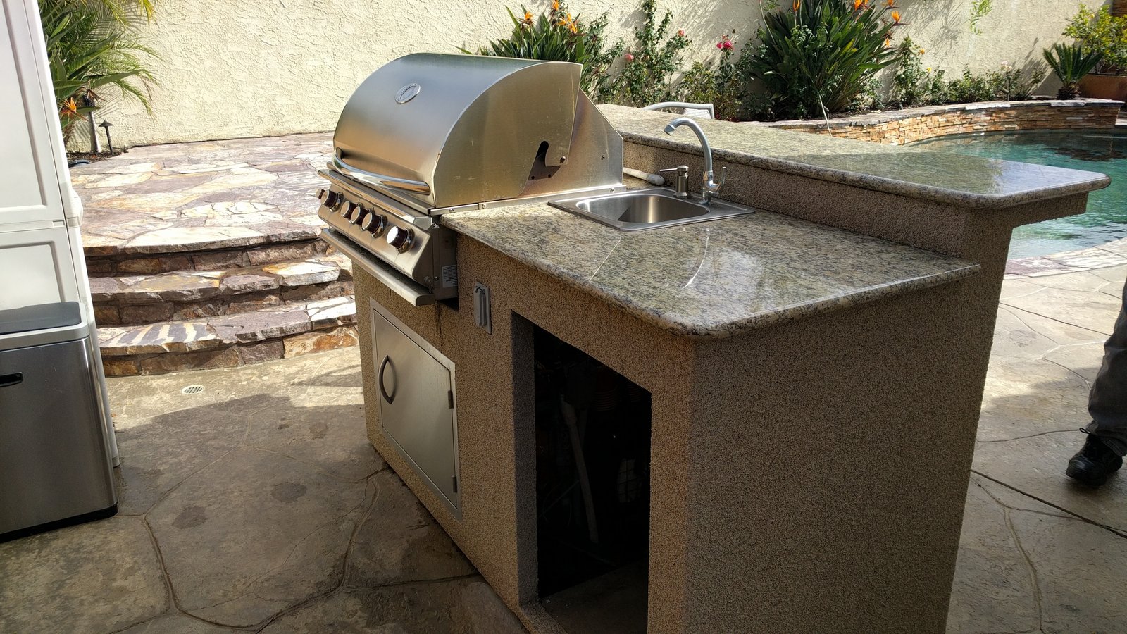 Photo 14 of 16 in 4+2 Single Story Pool Home by Ryan Huggins - Dwell