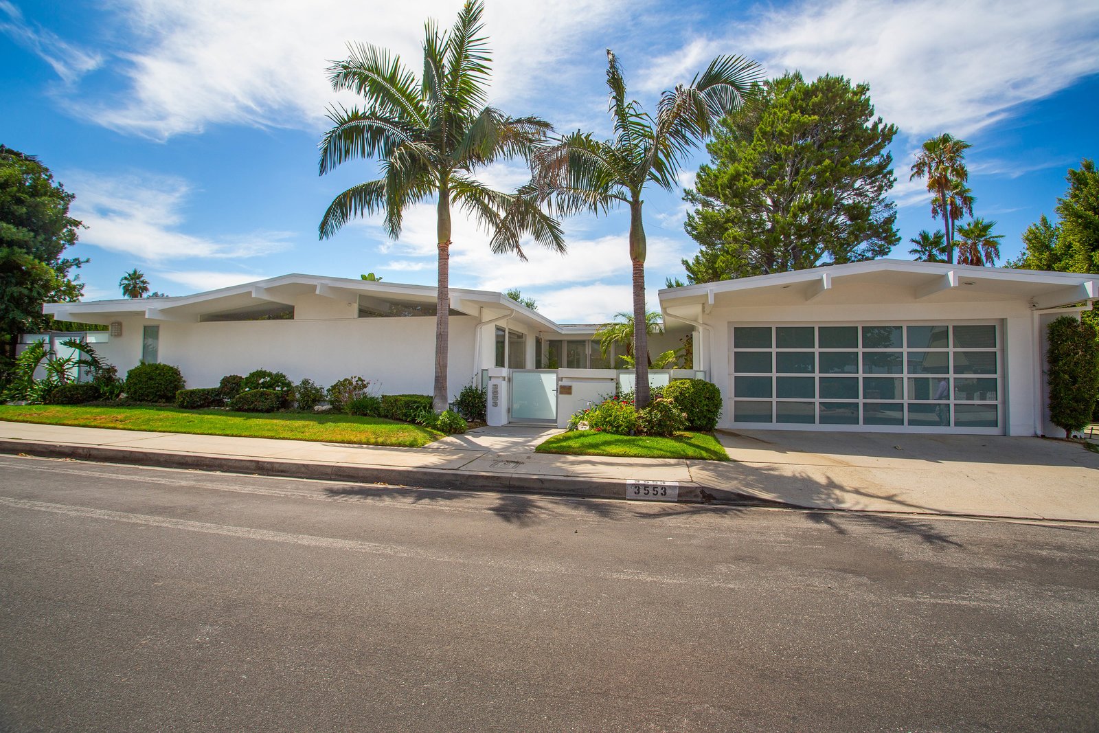 Richard Dorman Mid-century posted by Cooper Layne (88 Photos) - Dwell