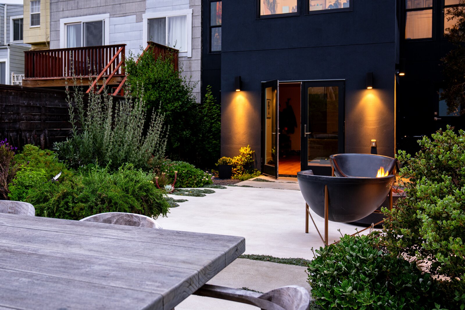 Photo 9 of 11 in Strata by Seed Studio Landscape Design - Dwell