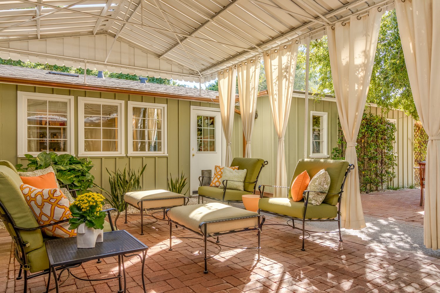 Photo 11 of 14 in 1936 Historic Ranch Modern in Encanto Palmcroft by ...