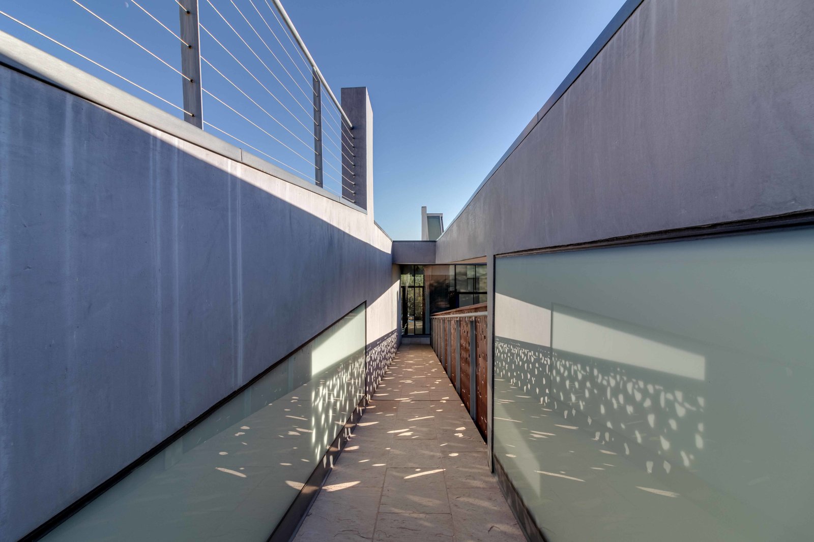 Photo 9 of 17 in The Planar House – Steven Holl Architects by Taylor ...
