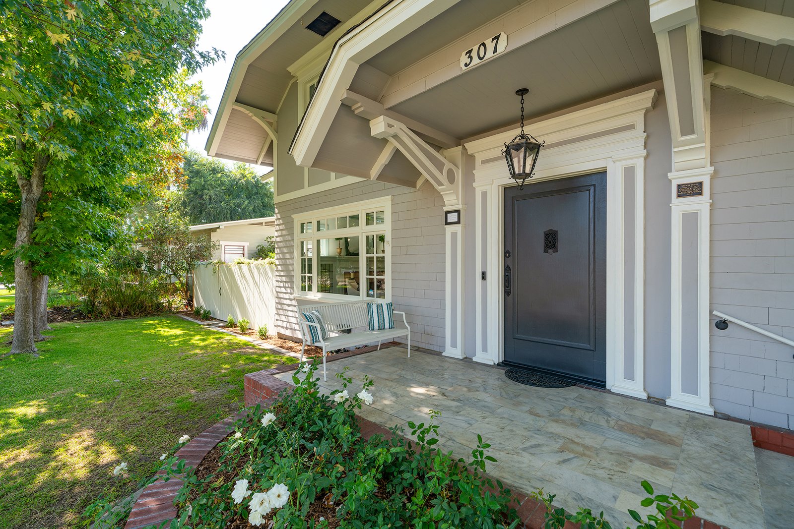 Photo 3 of 28 in The Melrose House by Alicia Fukuzawa - Dwell