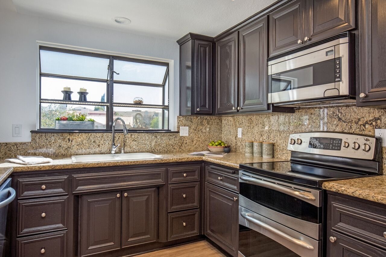 Photo 11 of 24 in The Outrigger House by Alicia Fukuzawa - Dwell