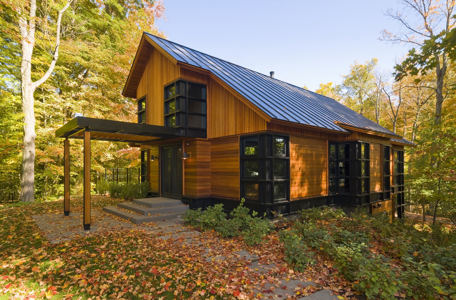 Photo 5 of 7 in Quaker Bluff Cottage by Birdseye - Dwell