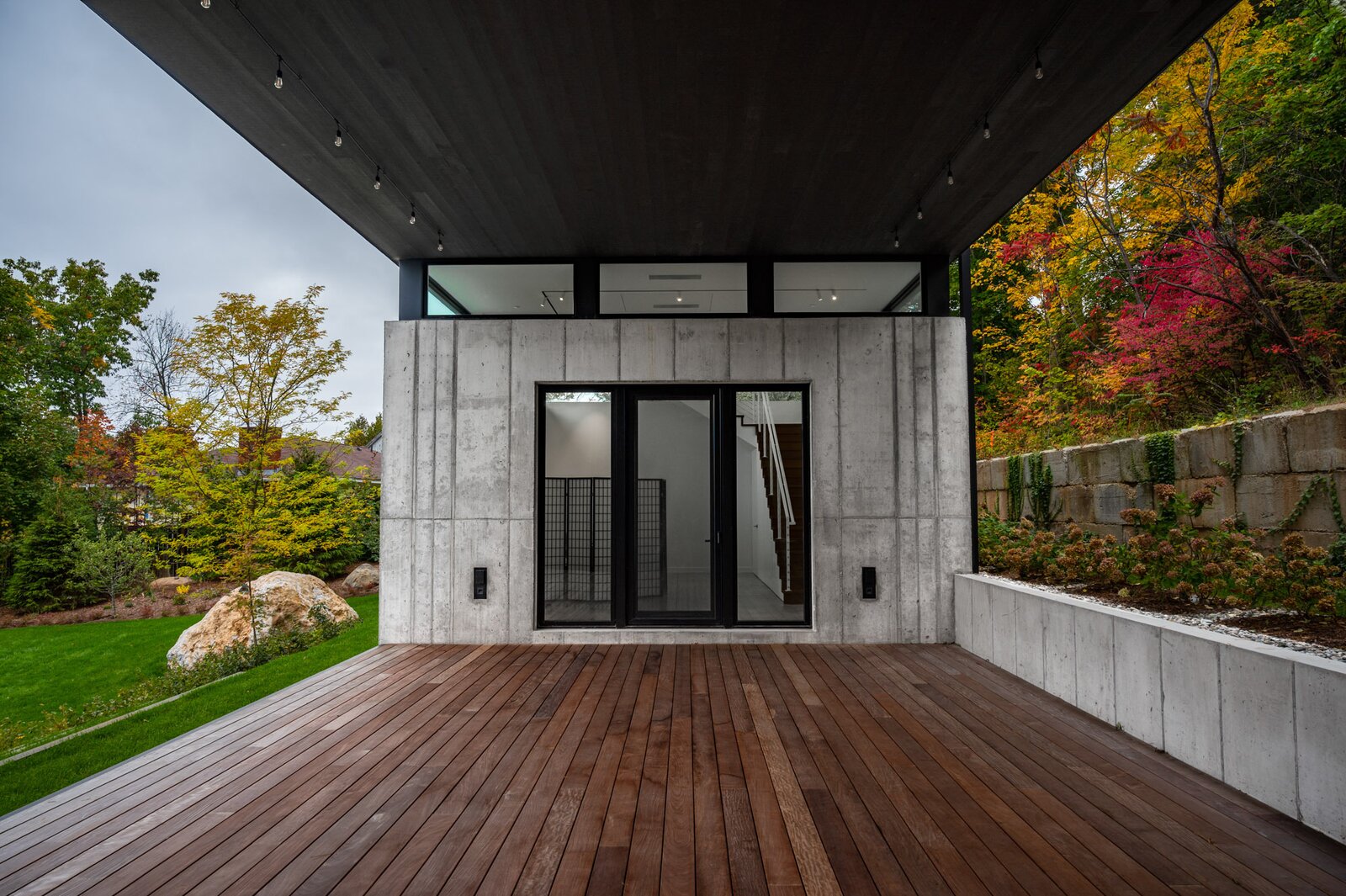 Photo 11 of 20 in Mural House by Birdseye - Dwell