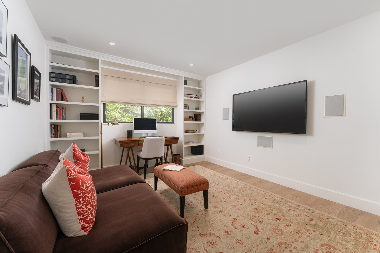 Photo 15 of 19 in LUSH MONTECITO SINGLE-LEVEL GARDEN HOME by Marsha ...