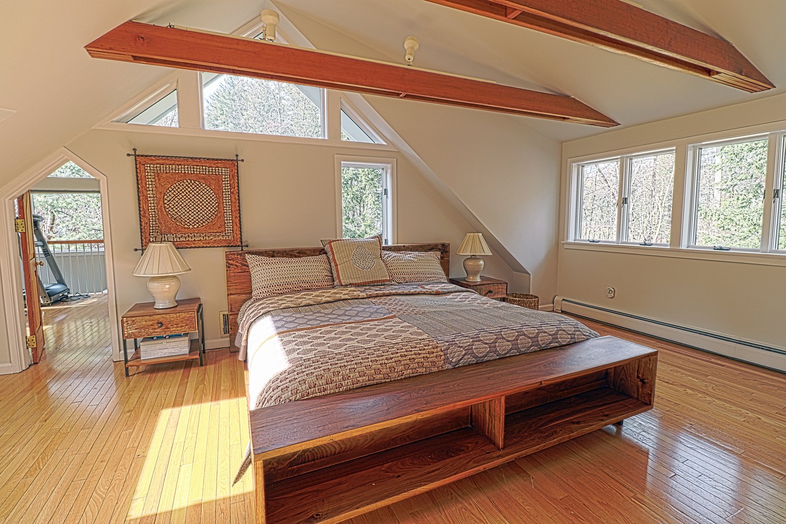 Photo 11 of 21 in The Babbling Brook House by Zur Attias - Dwell