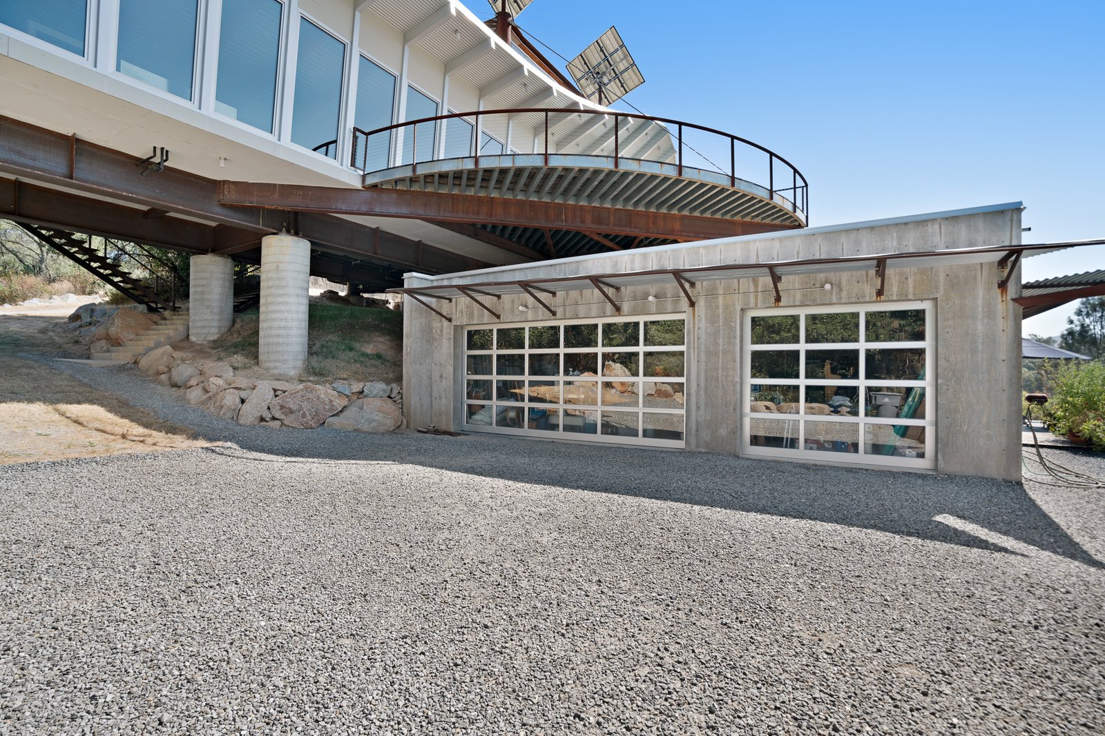 Photo 9 of 31 in Shipwreck House by martin tarafdar - Dwell