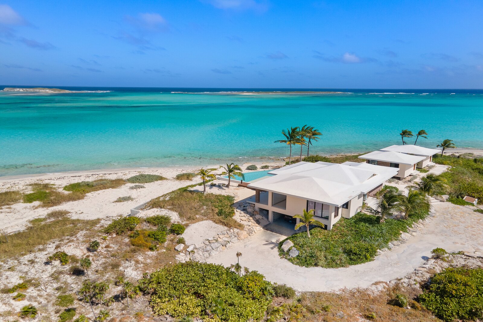 Photo 1 of 12 in An Eco-Minded Resort in the Bahamas Lists for $2.95M ...