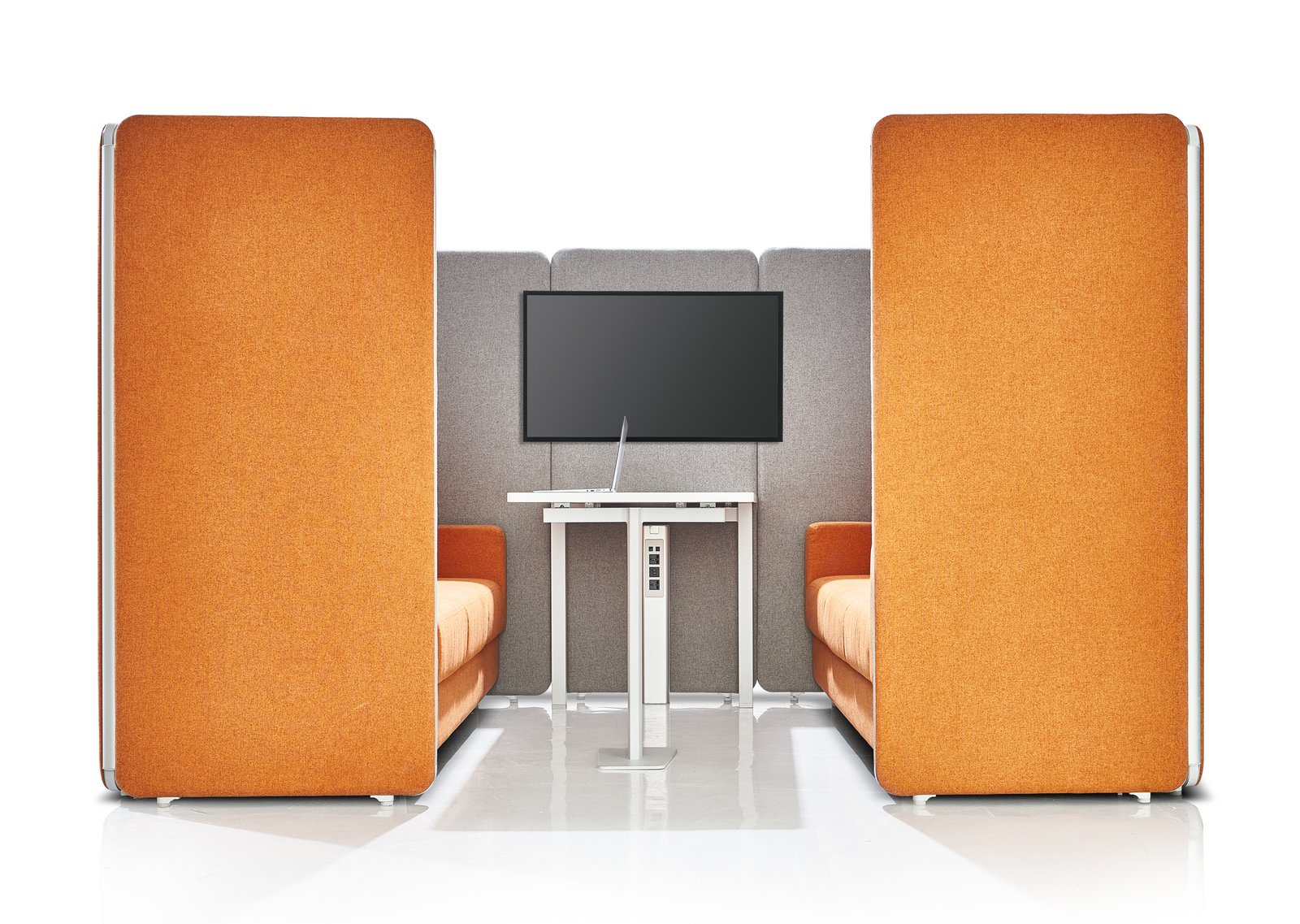 Photo 1 of 4 in GENESIS POD by featherlite media - Dwell