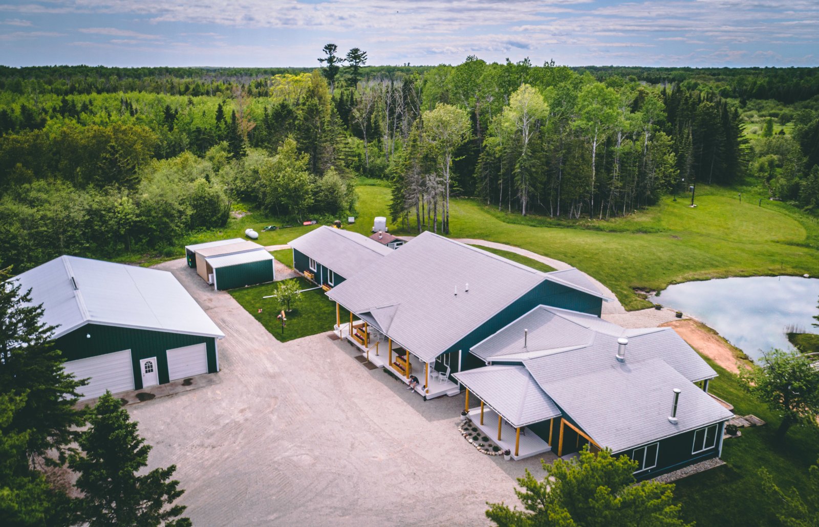 Photo 3 of 16 in The Ultimate Hunting Retreat by Lux Partners Global ...