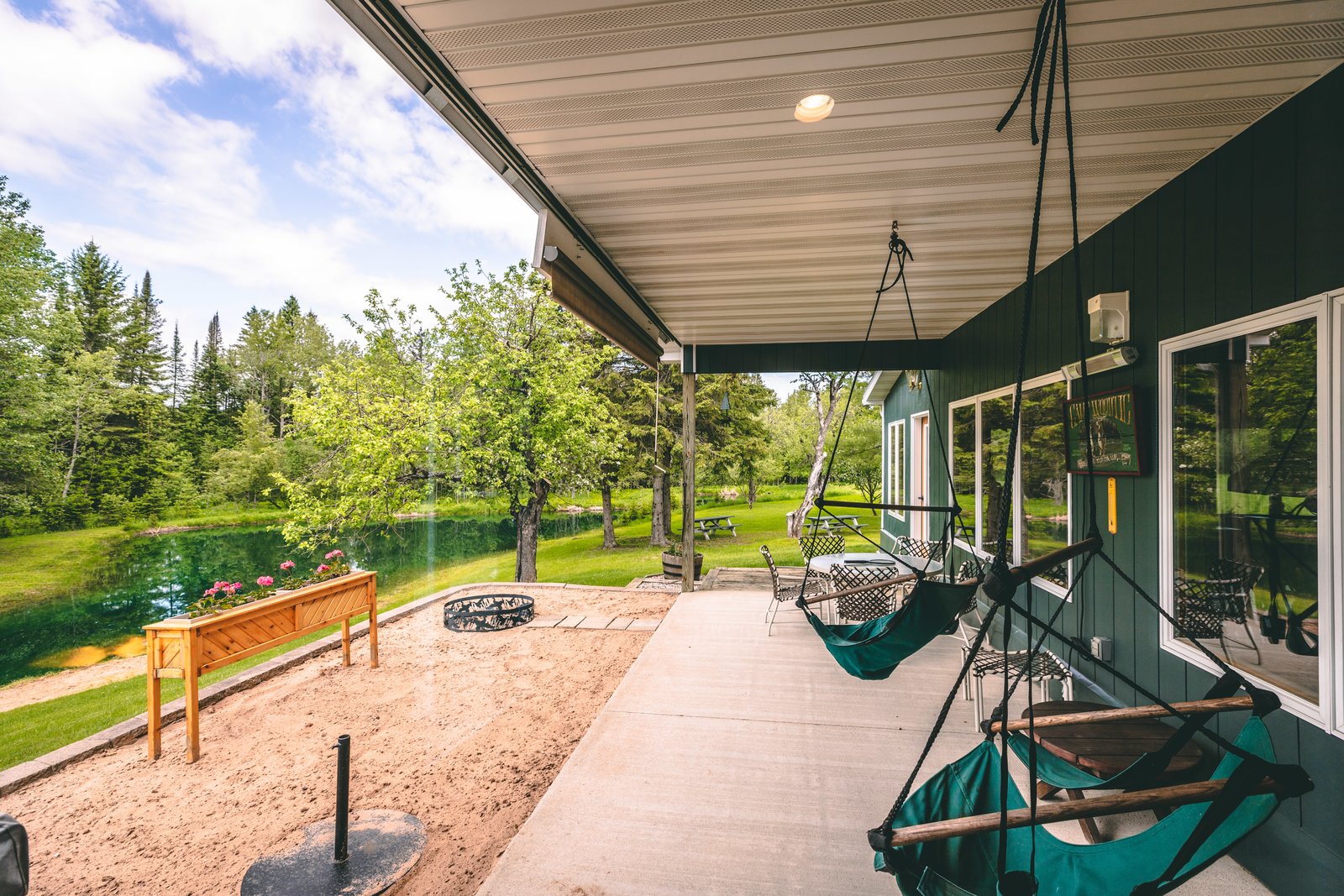 Photo 14 of 16 in The Ultimate Hunting Retreat by Lux Partners Global ...