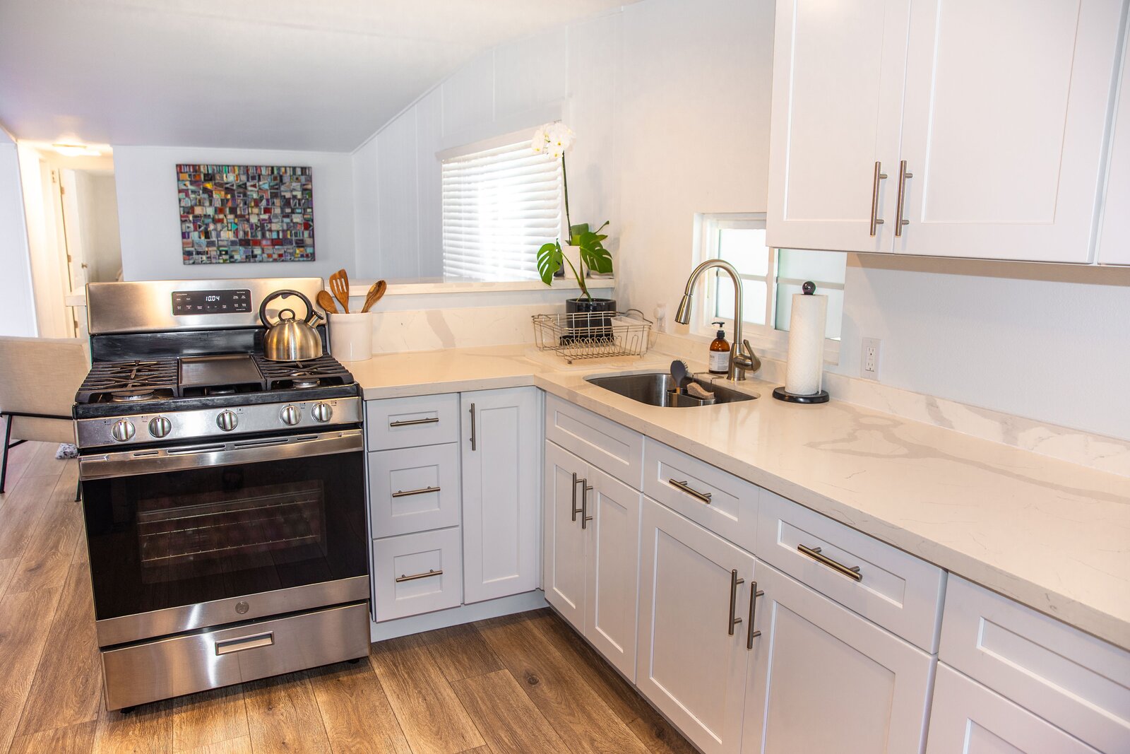 Photo 7 of 29 in 1963 Great Lakes Coach / Mobile Home "Re-Imagining" by ...