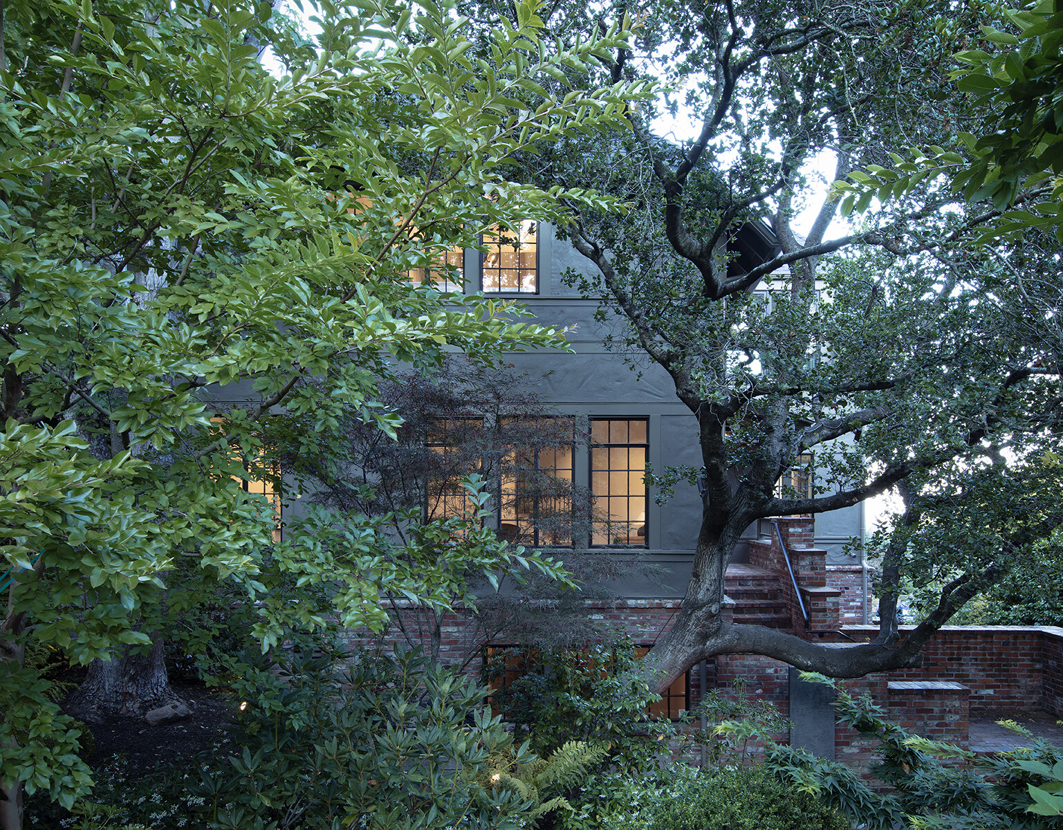 Photo 13 of 14 in Neo Tudor by Richardson Pribuss Architects - Dwell