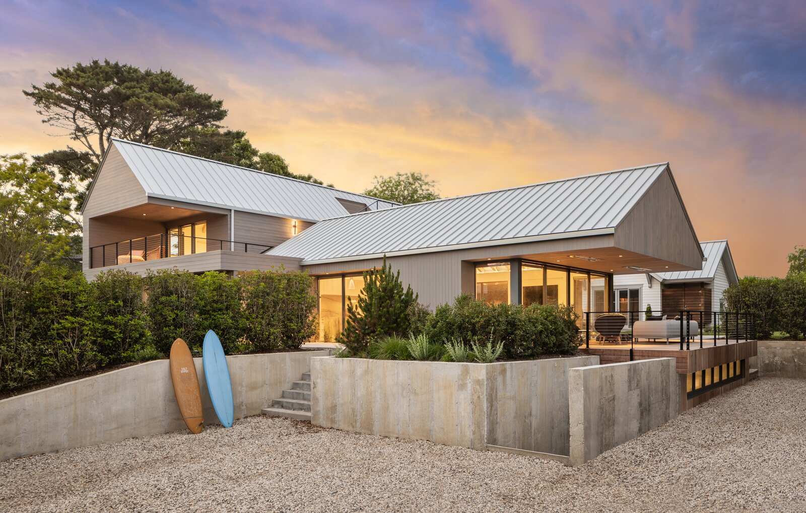 Photo 1 of 10 in Surf House by Studio 3H - Dwell