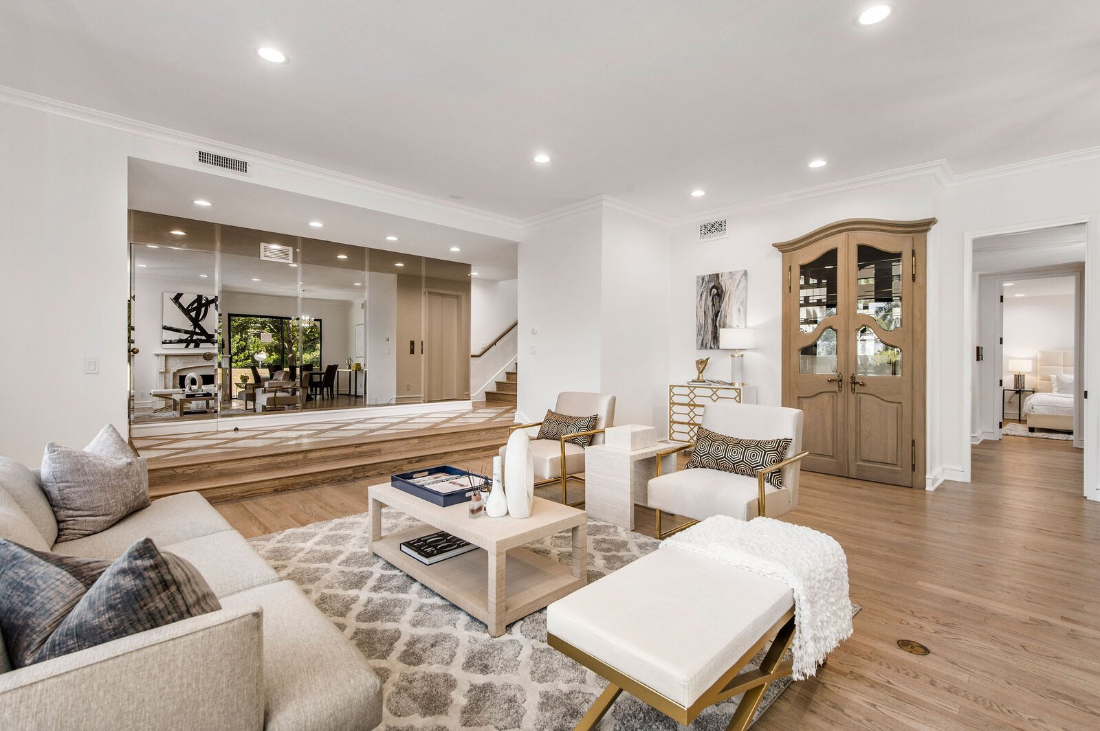 Photo 7 of 13 in The Hitchcock House by Jennifer Okhovat - Dwell