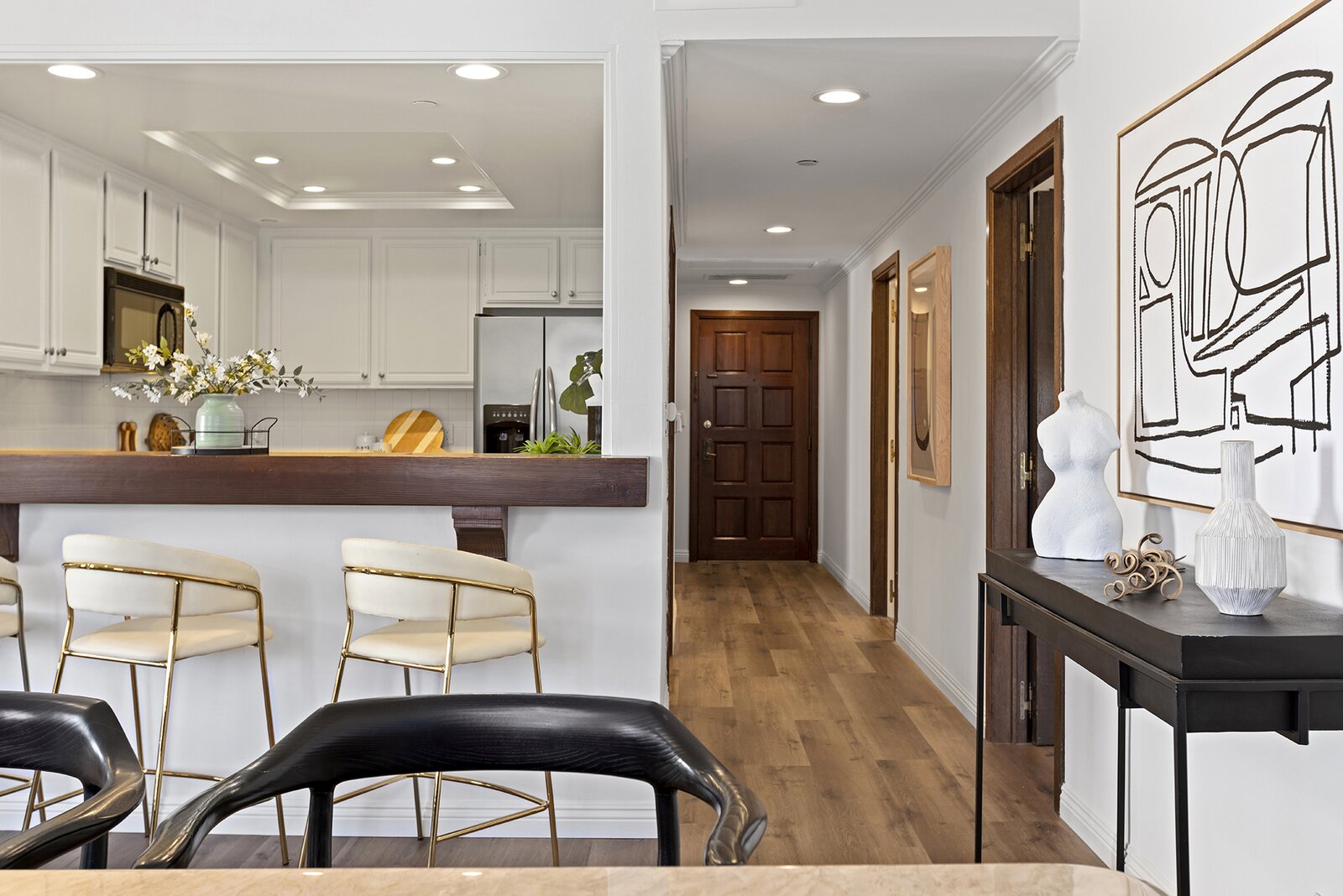 Photo 7 of 15 in La Maison Swall by Jennifer Okhovat - Dwell