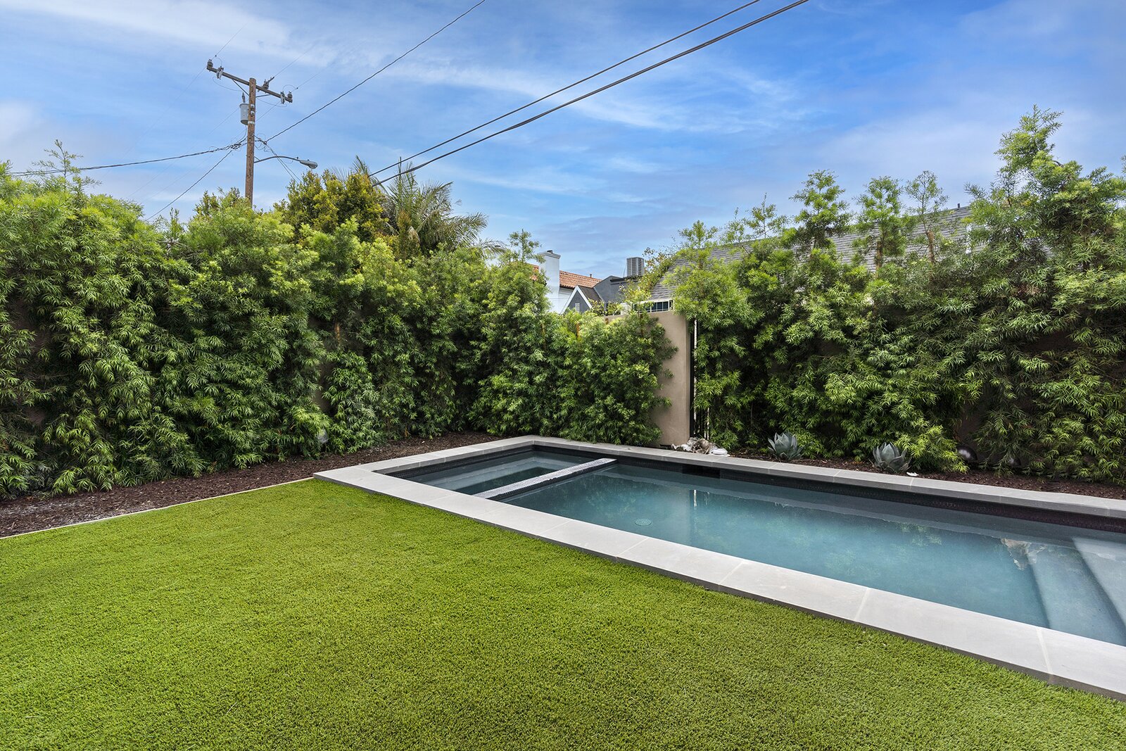 Photo 15 of 15 in The Crescent Beverly Hills by Jennifer Okhovat - Dwell