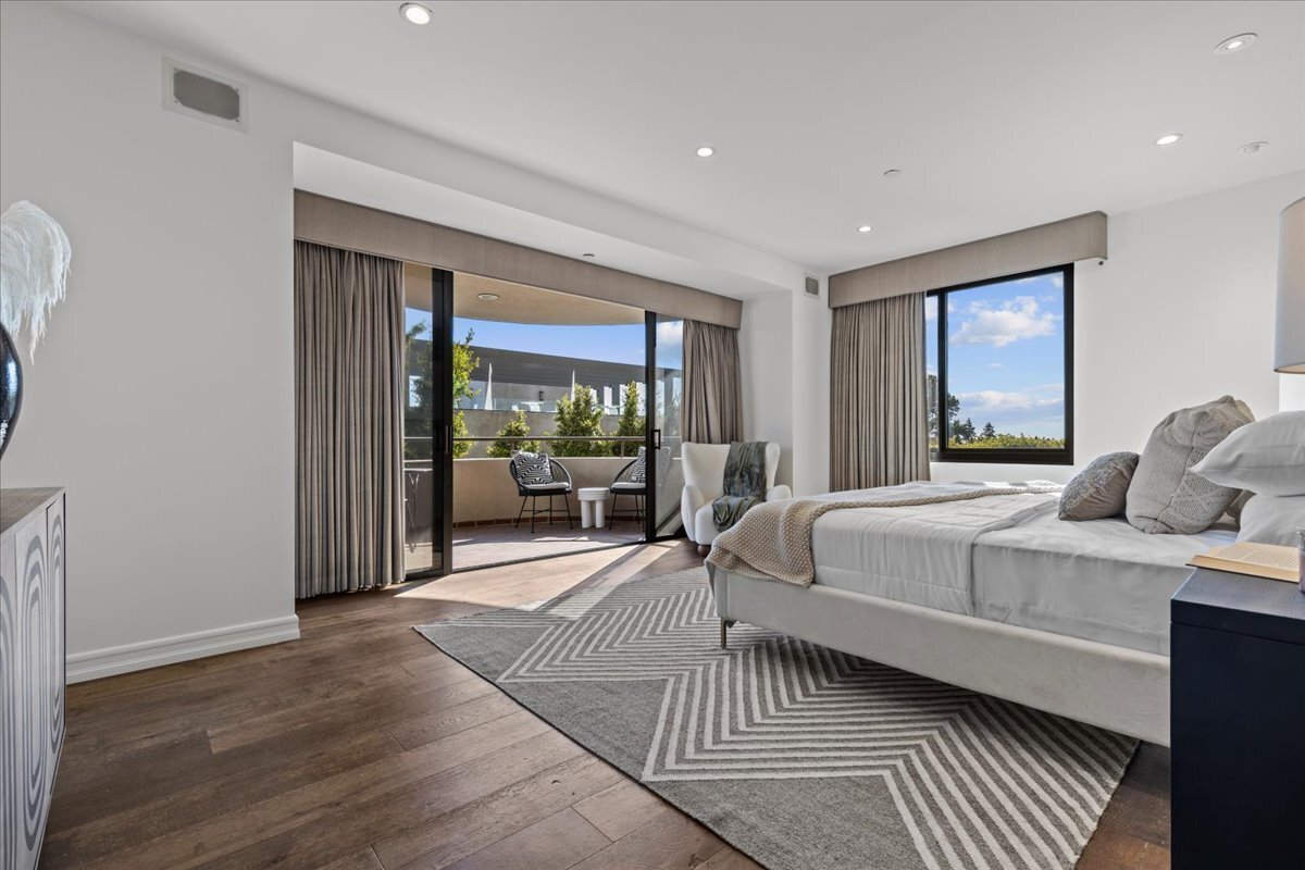 Photo 7 of 8 in Ten Five Sixty by Jennifer Okhovat - Dwell