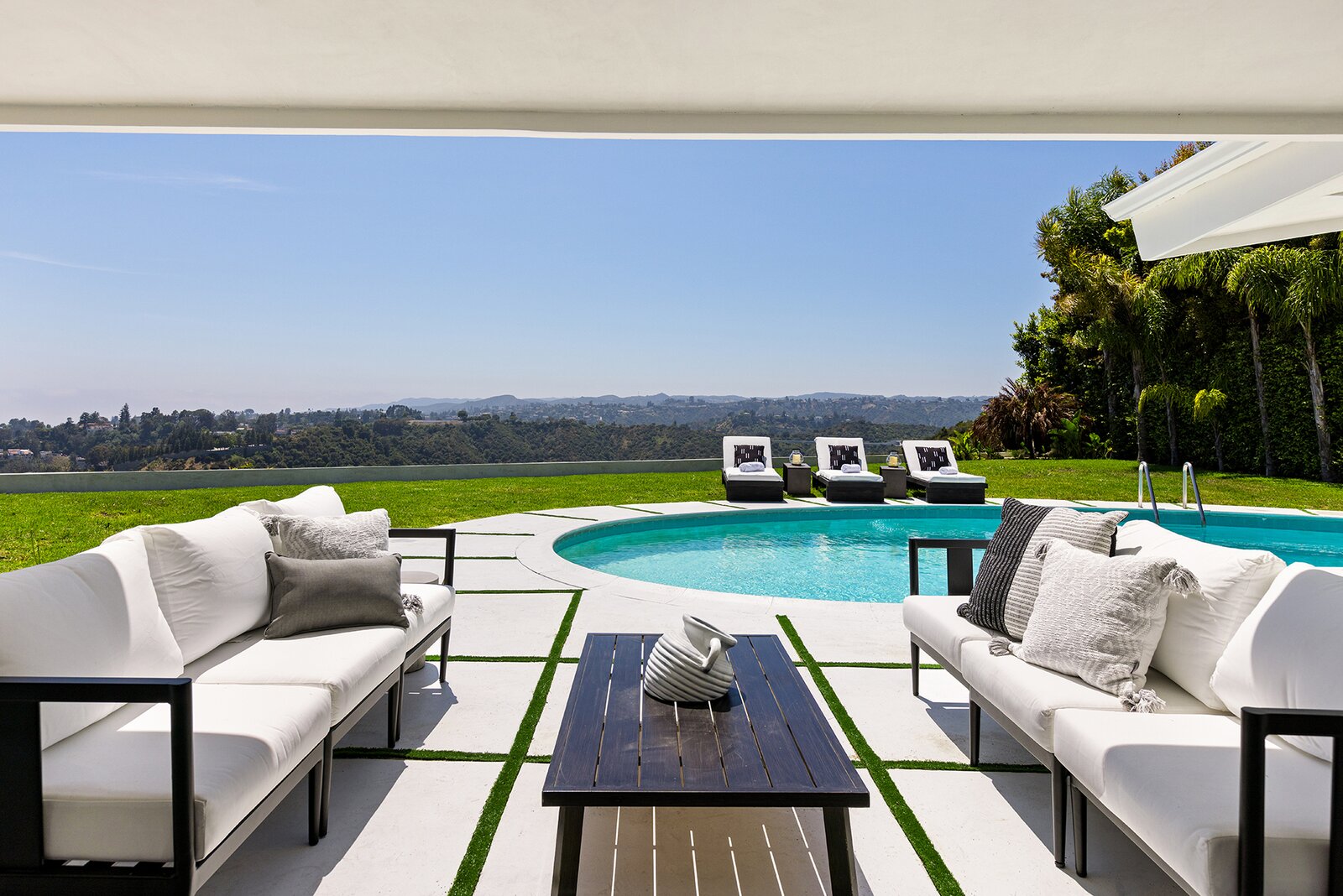 Photo 7 of 29 in 1641 Tower Grove by Jennifer Okhovat - Dwell