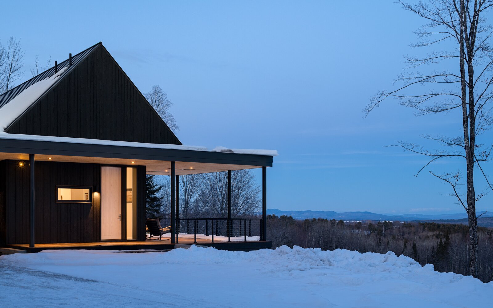 Photo 17 of 18 in Gable + Plane by Elizabeth Herrmann Architecture ...