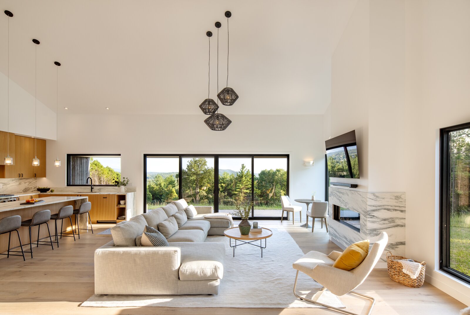 Photo 7 of 13 in Offset House by Elizabeth Herrmann Architecture + Design - Dwell