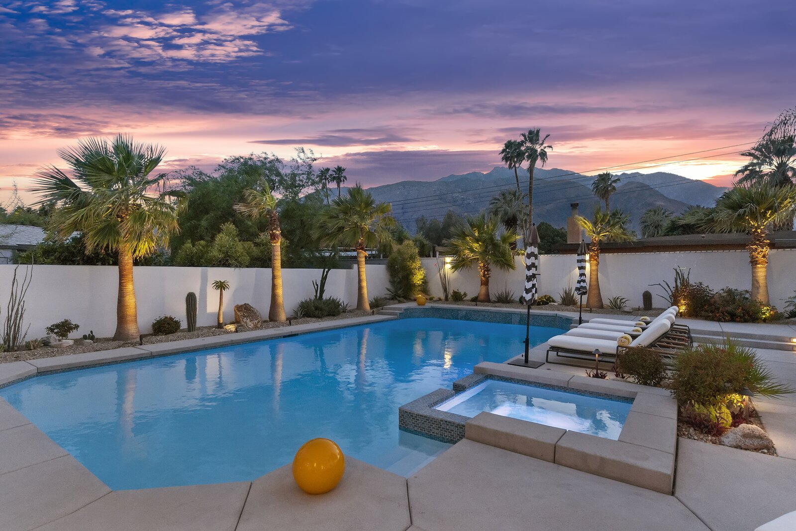 Photo 2 of 4 in Rodeo Road by Todd Cromwell - Dwell