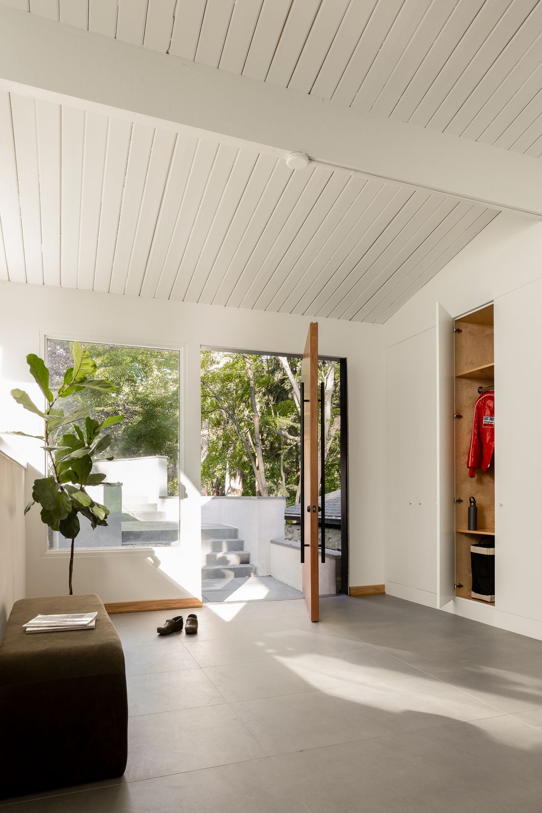 Photo 16 of 25 in Cascade House by Lauren Thomsen Design - Dwell