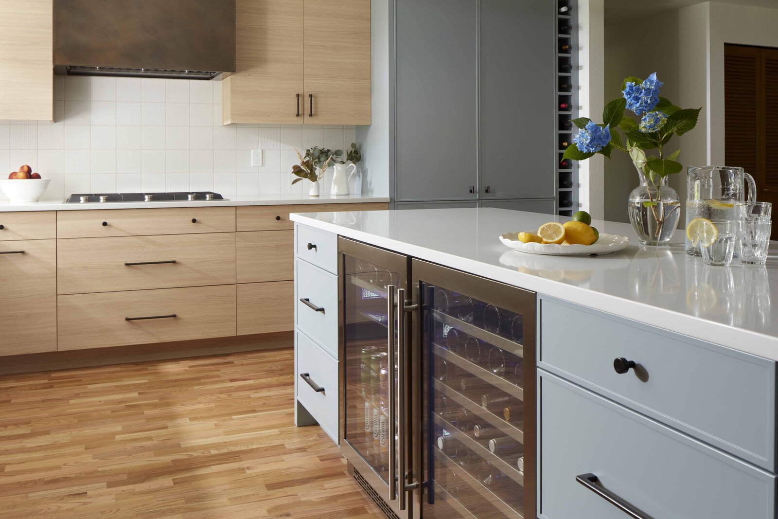 Photo 3 of 17 in Bellevue Kitchen Remodel by Ellen Weiss Design - Dwell