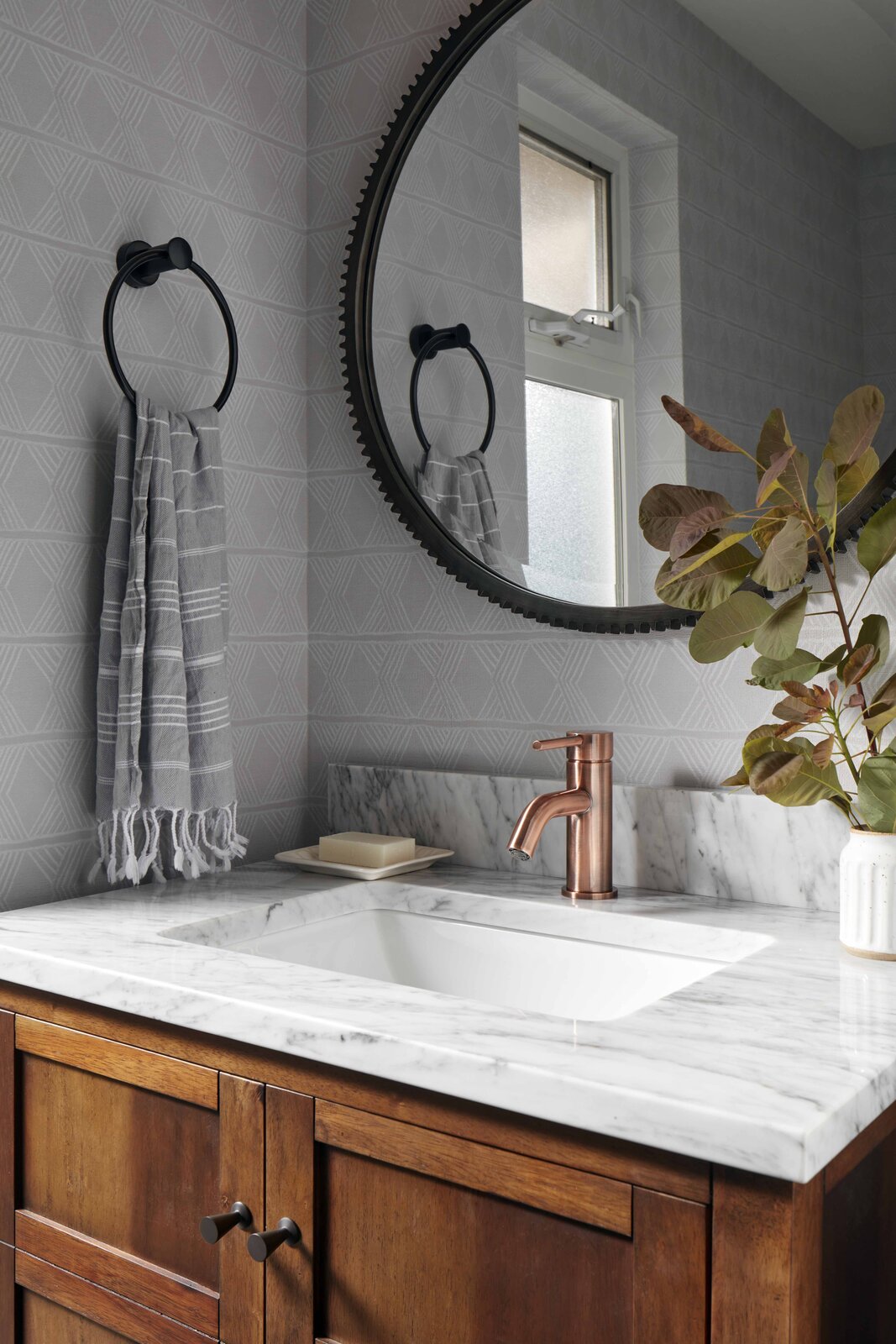 Photo 10 of 17 in Bellevue Kitchen Remodel by Ellen Weiss Design - Dwell