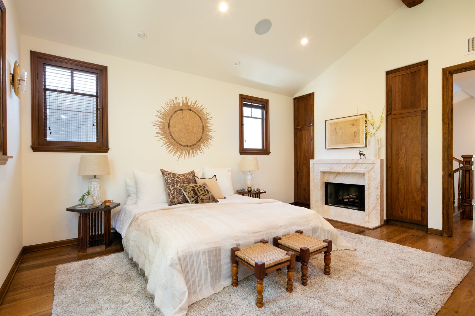 Photo 1 of 29 in Magical 1920's Spanish Compound in Venice Walk Streets ...