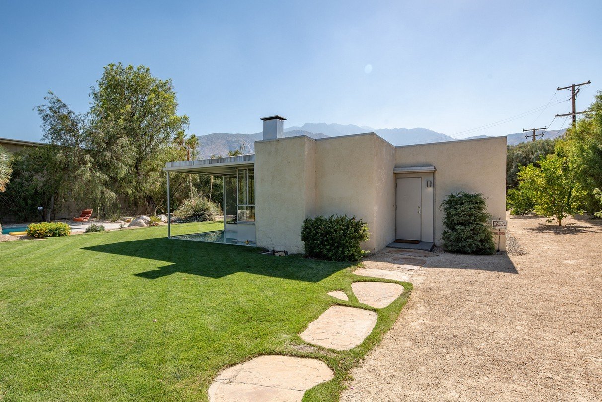 Photo 1 of 34 in Grace Miller House (Richard Neutra) by Catherine ...