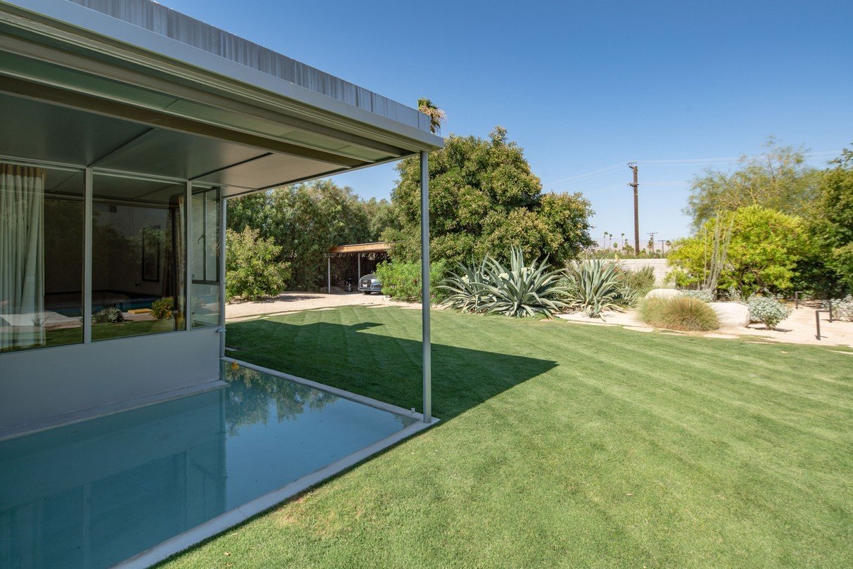 Photo 5 of 34 in Grace Miller House (Richard Neutra) by Catherine ...