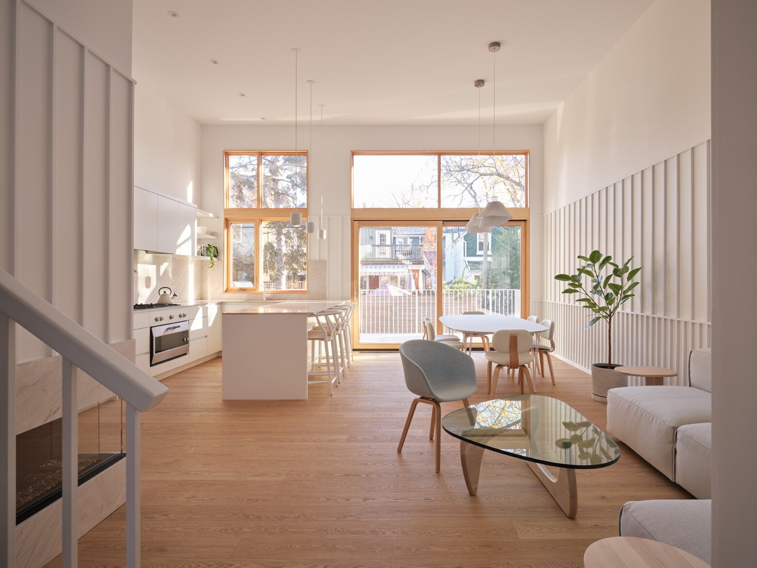 Photo 1 of 15 in A Bright and Airy Home Brings Beach Vibes to Urban ...