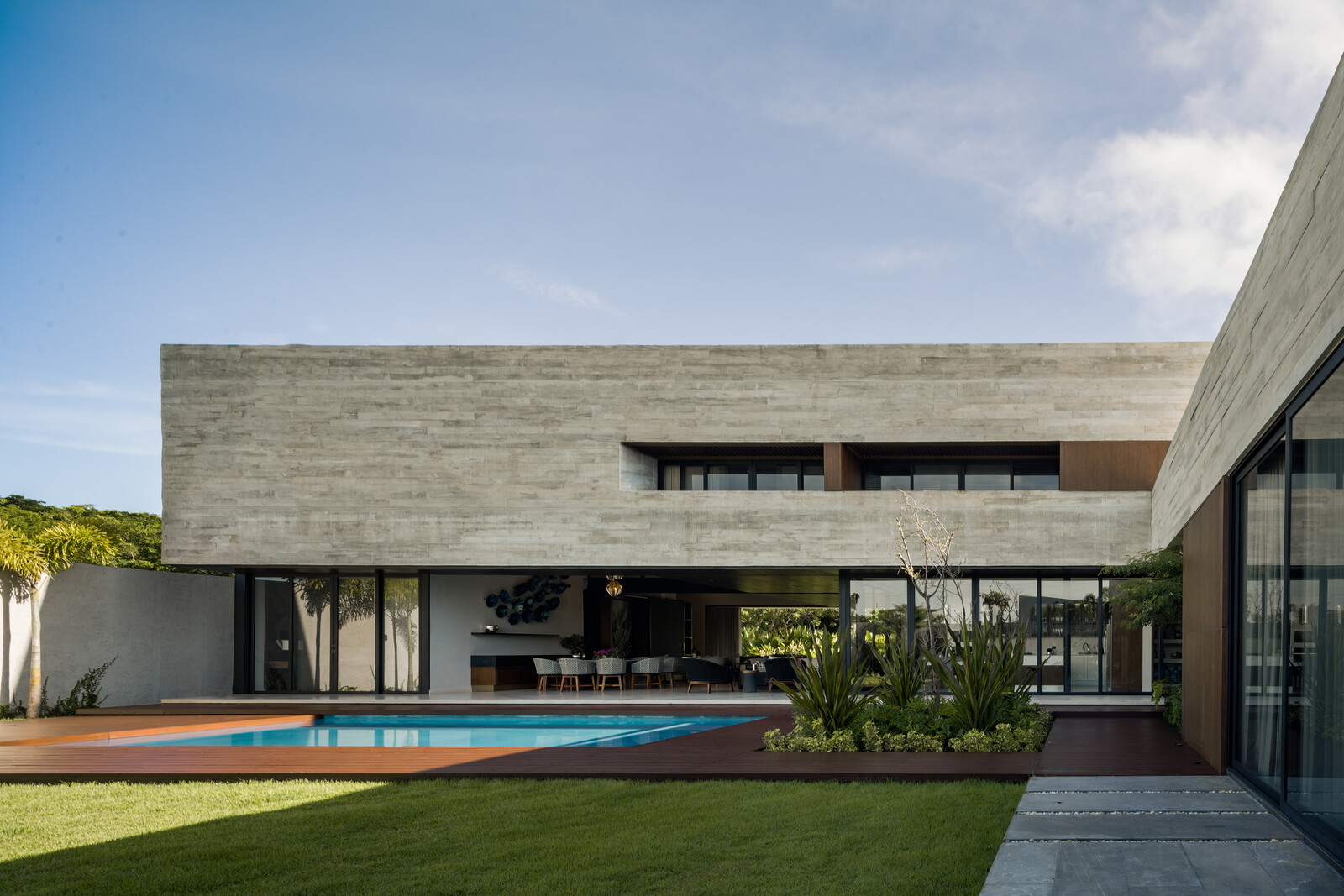 Photo 8 of 13 in Alpha House by Arkham Projects - Dwell
