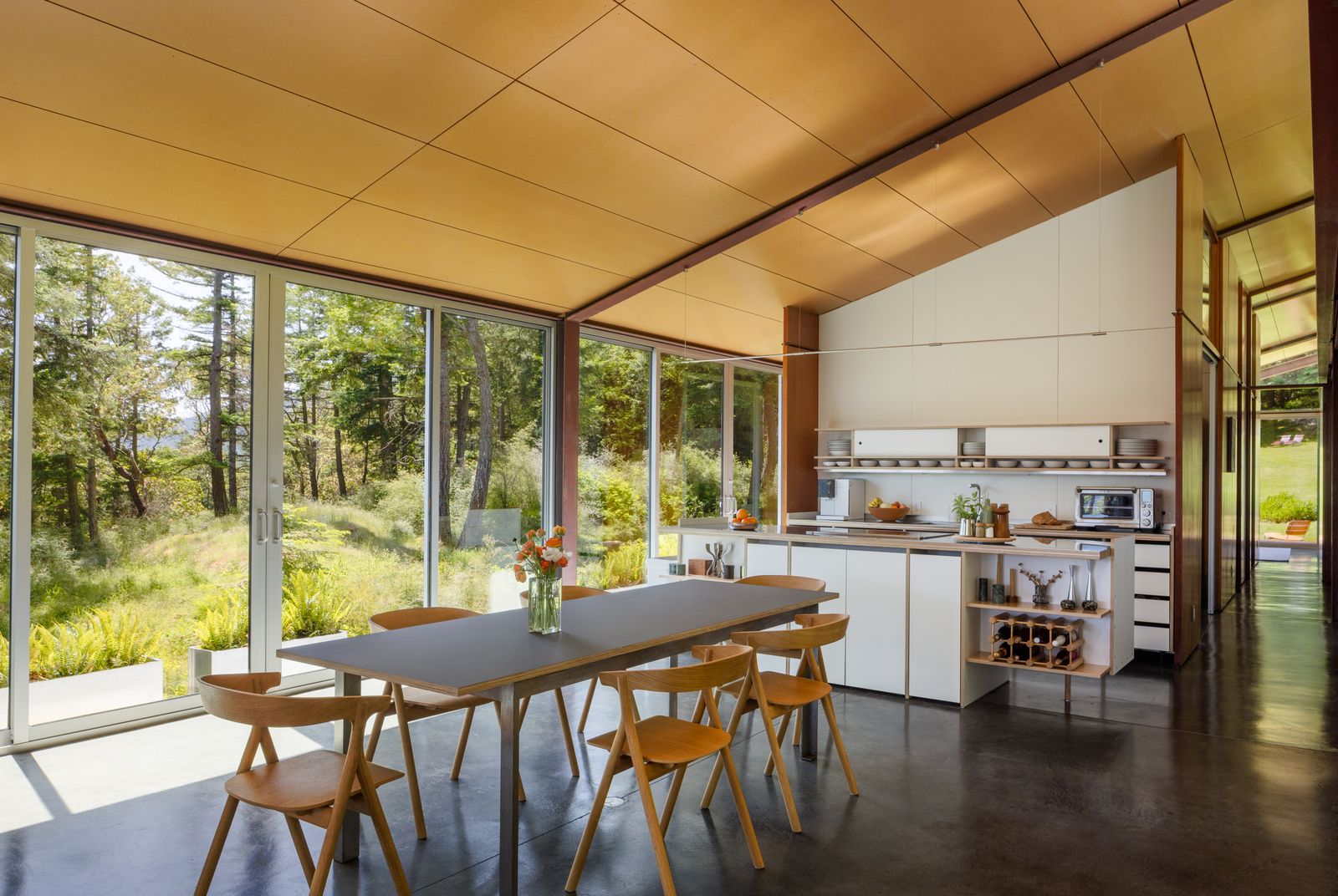 Photo 5 of 16 in Orcas Island Residence by Allison Nagy - Dwell