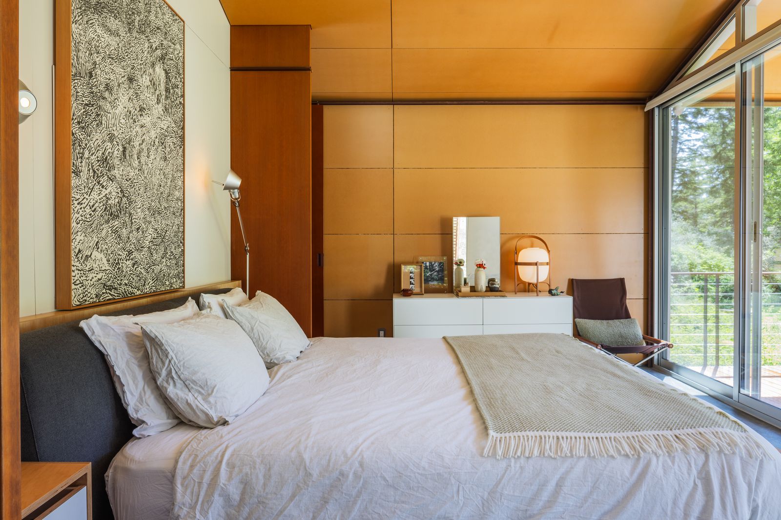 Photo 8 of 16 in Orcas Island Residence by Allison Nagy - Dwell