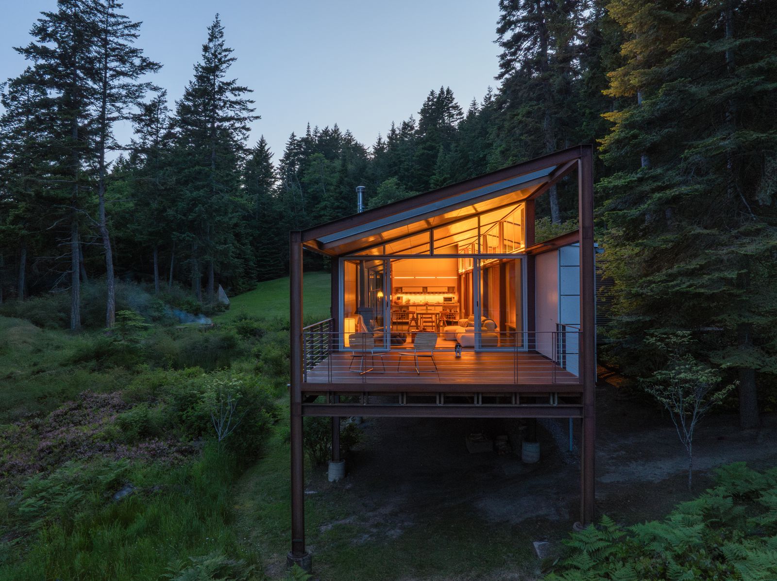 Photo 15 of 16 in Orcas Island Residence by Allison Nagy - Dwell