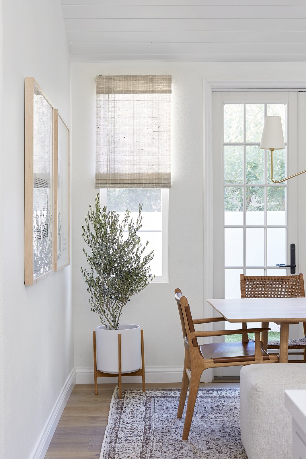 Photo 16 of 26 in Cali Cool and Collected by Katie Betyar - Dwell