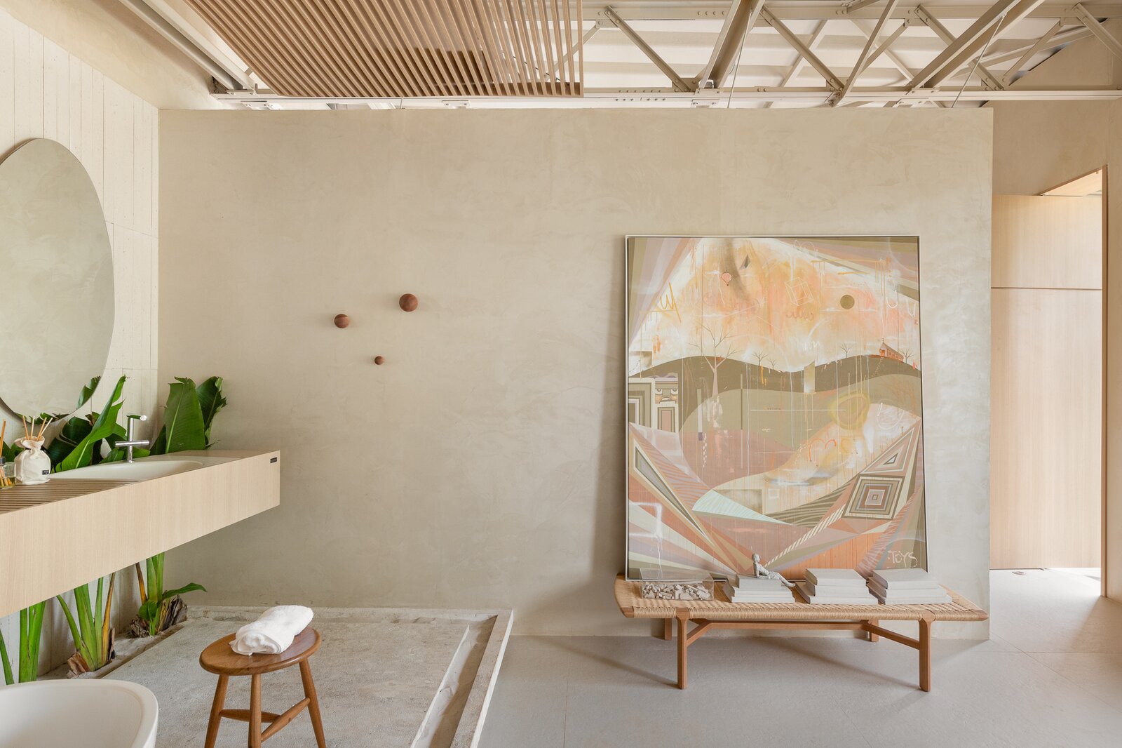 Photo 7 of 10 in This Soothing, Spa-Like Residence in Brazil Is the ...