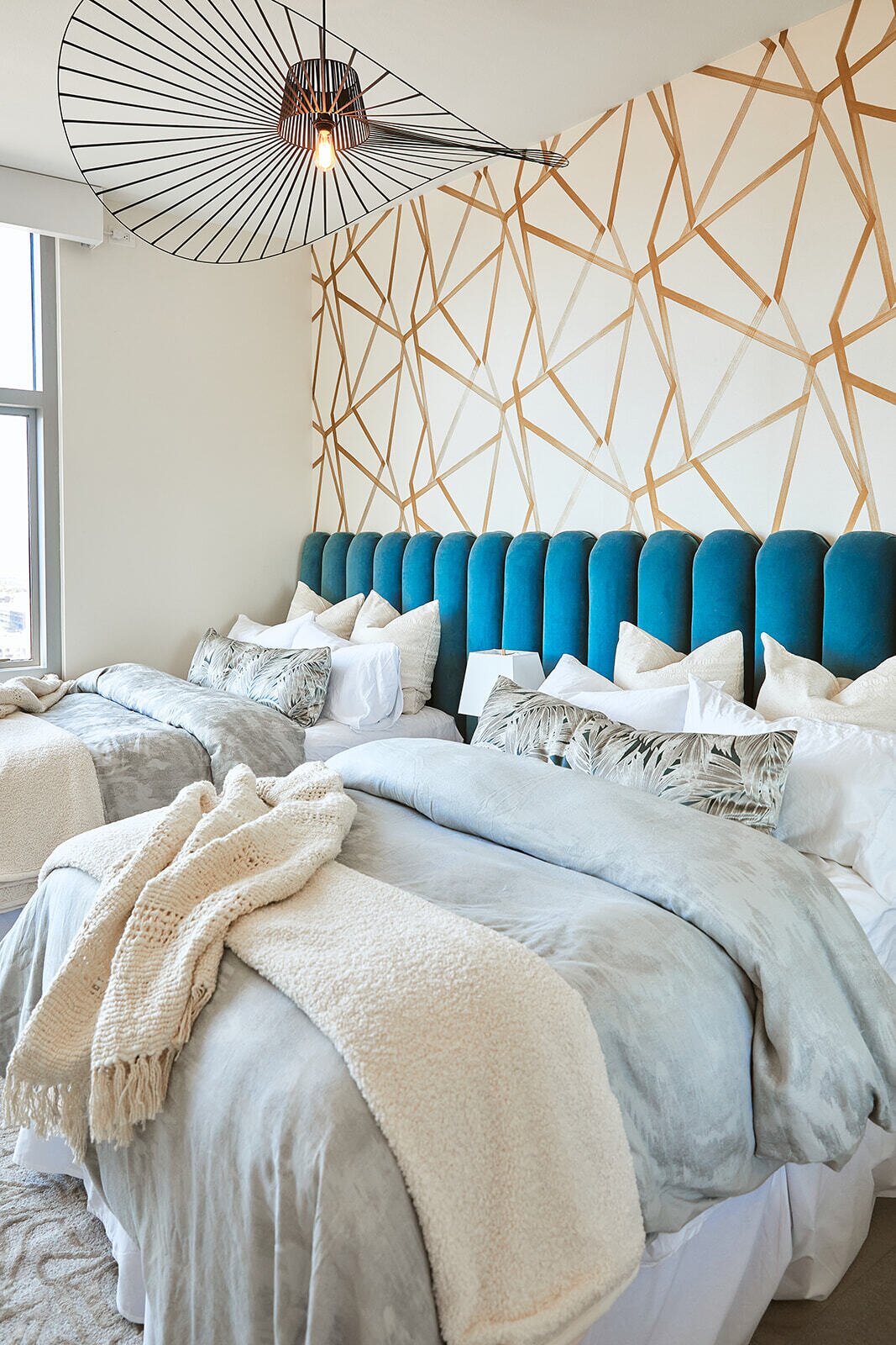 Photo 17 of 25 in Downtown San Diego by Bates Building Company - Dwell